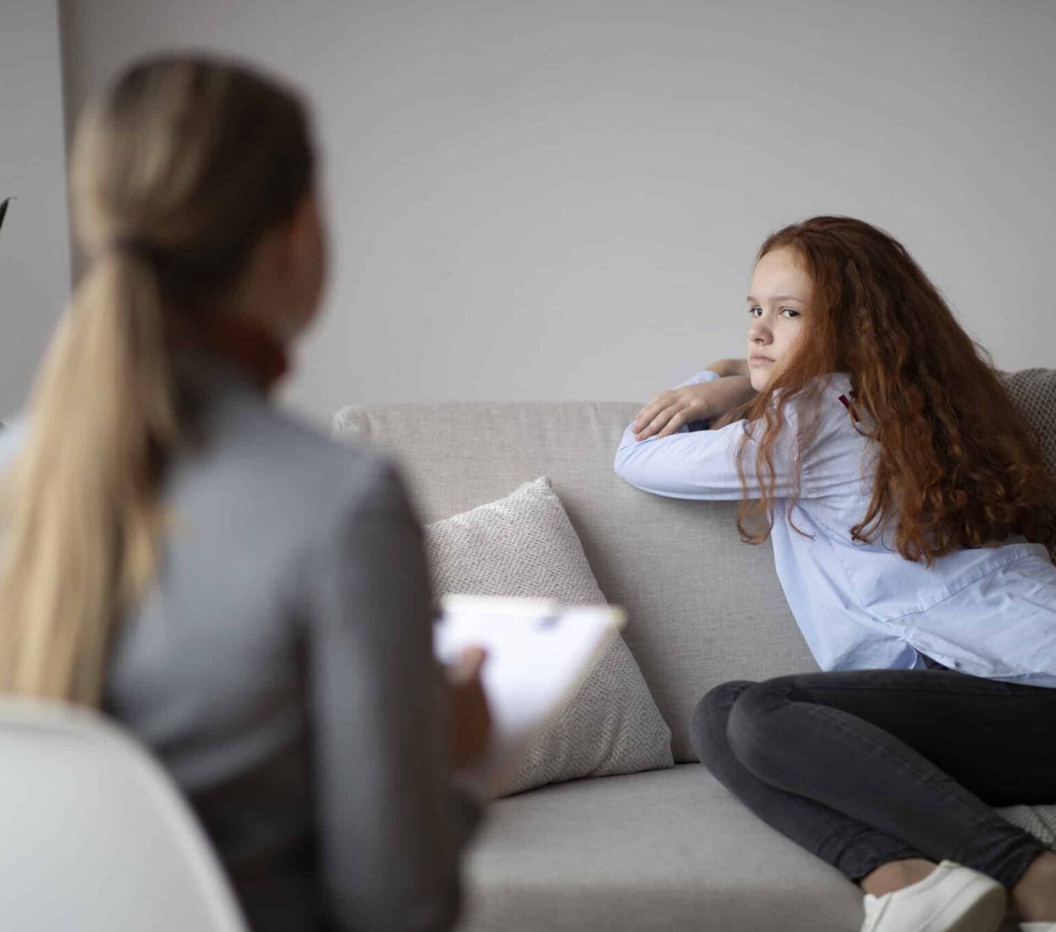 GAD in Teens: Generalized Anxiety Disorder Signs & Treatment