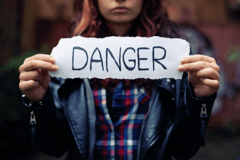 DSED in Teens: What Is Disinhibited Social Engagement Disorder?